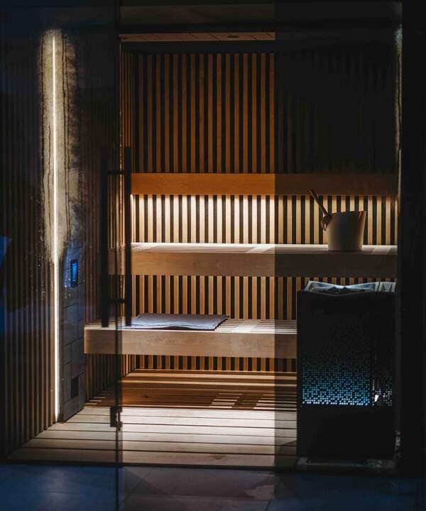 Tylo Reflection RIB Glass Front Luxury Sauna Alder ThermoAlder | Leisurequip